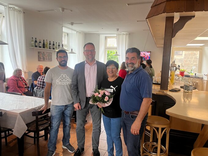 Wiedereröffnung der Pizzeria Rustica in Diemelstadt-Rhoden / Post ...